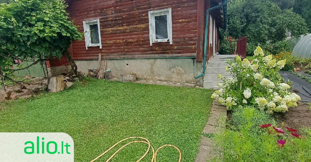 Parduodamas rąstinis sodo namas su pirtimi šalia Vilniaus | Alio.lt